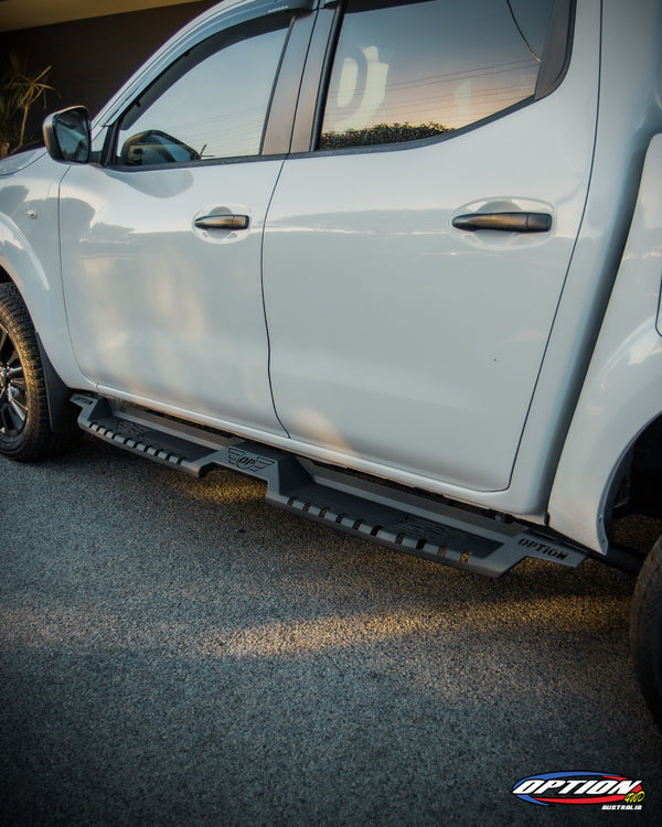 V2 SIDE STEPS - NISSAN NAVARA (2021+) – OPTION 4WD